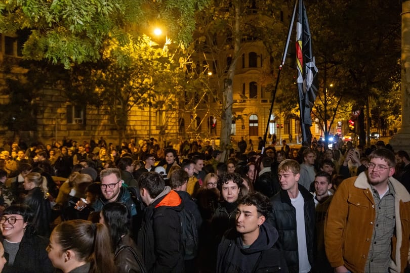 Itthon: „A tanár nem gép, az egyetem pedig nem gyár!” – tüntettek a BGE ...