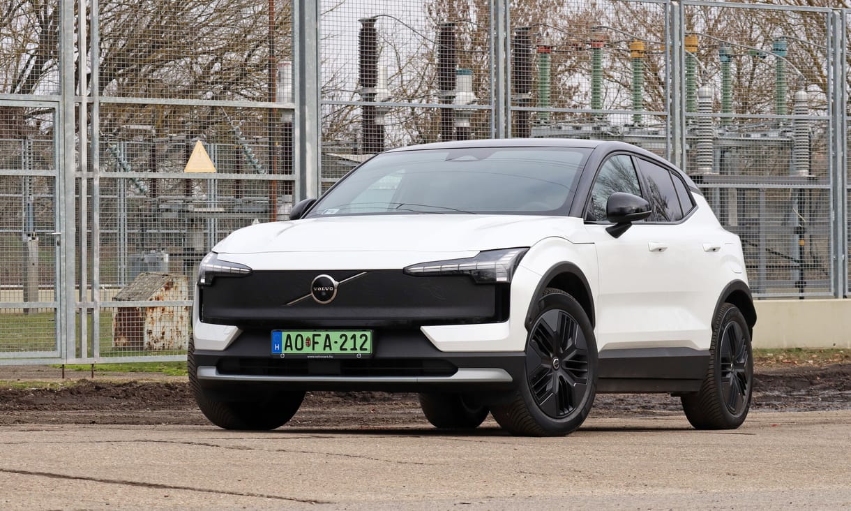 Autó: Álruhás Porsche 911 gyilkos: teszten a 428 lovas apró Volvo EX30 CC